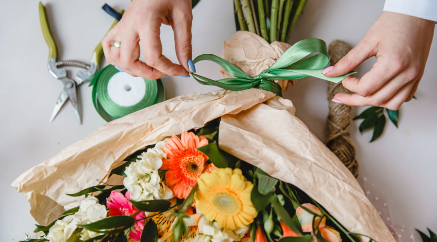 DIY Flower Bouquet Wrapping Ideas – Rosaholics