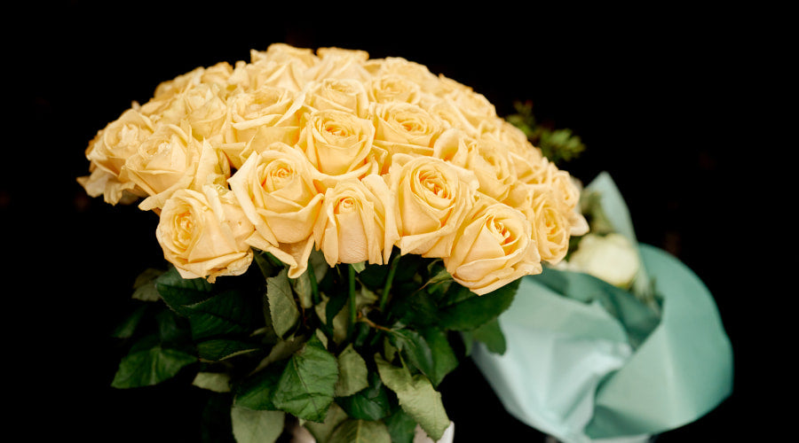 Yellow Roses Are The Best Way To Say “Thank You” – Rosaholics