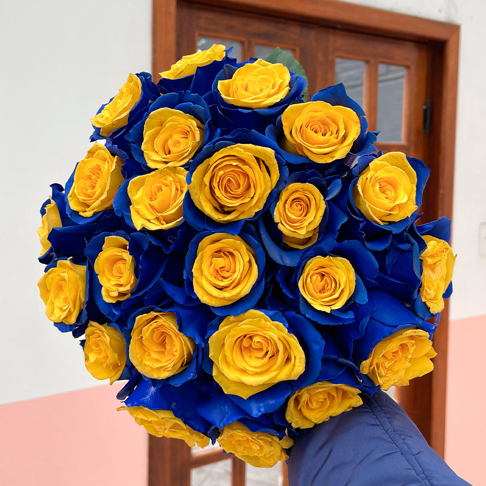 Blue and Yellow Roses Bouquet | Roses Delivery – Rosaholics