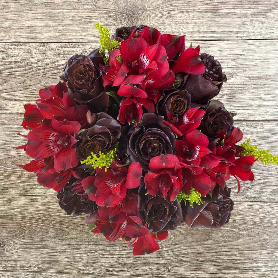 Terre Et Sang Roses Bouquet Delivery | Wine-Colored Matte Roses ...